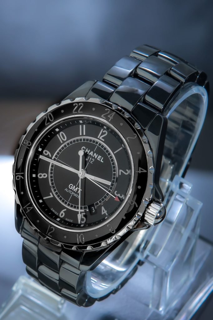 Chanel J12 GMT Ceramic Automatic 42 mm - H 2012 - Pawndeluxe