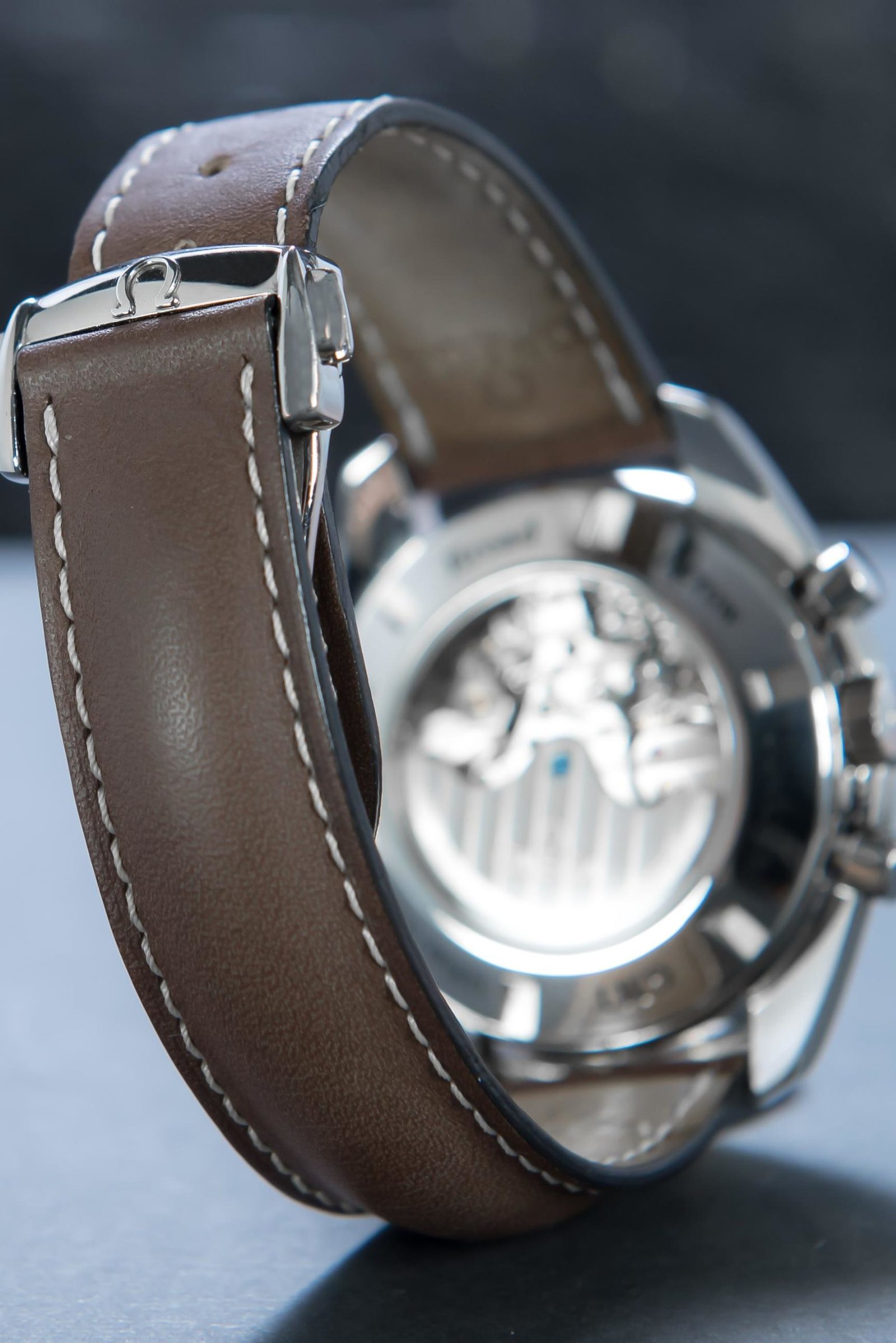 Omega Speedmaster Broad Arrow 35815000 - Pawndeluxe