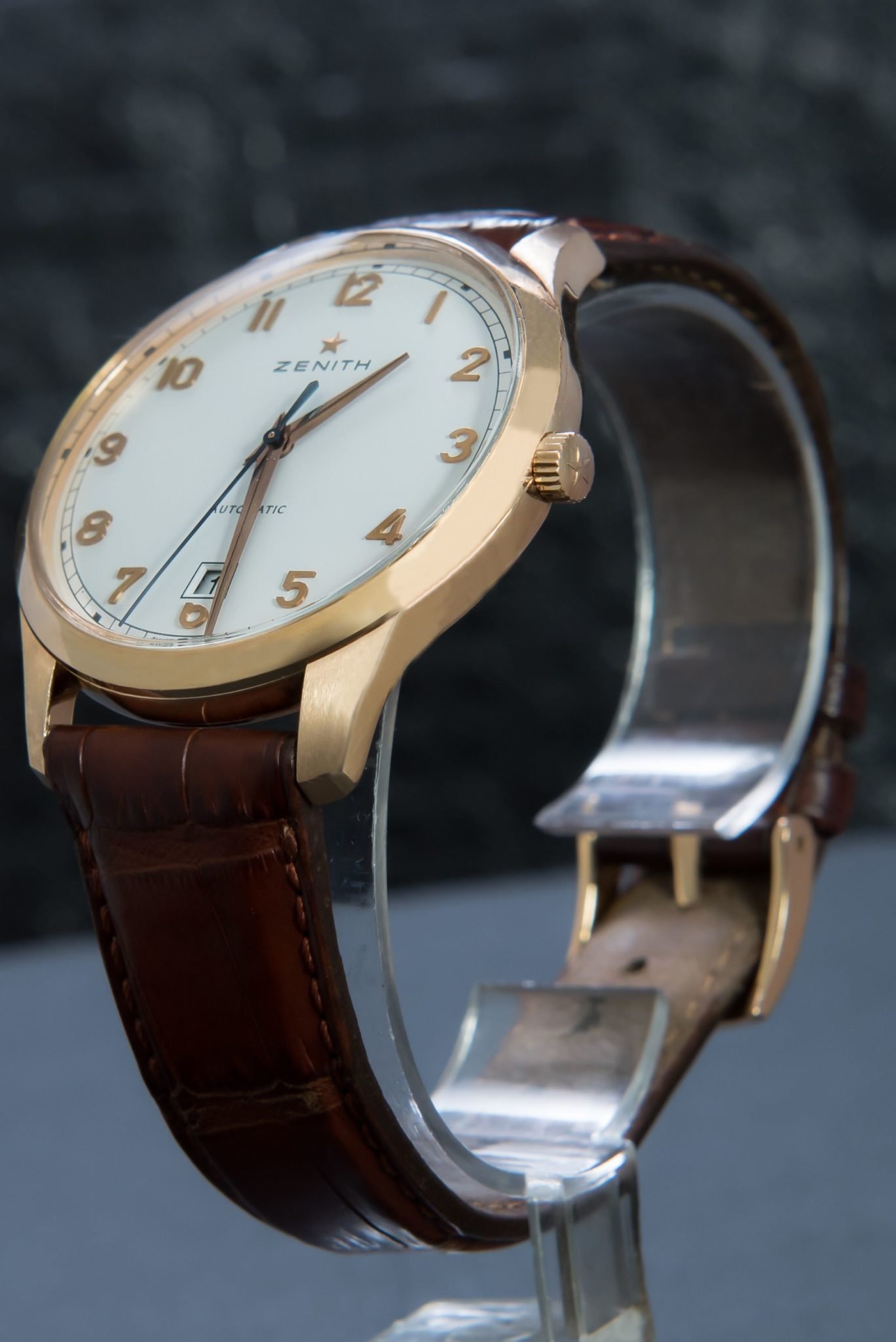 Zenith Captain Central Second 18-2021-670-38-C498 - Pawndeluxe ...