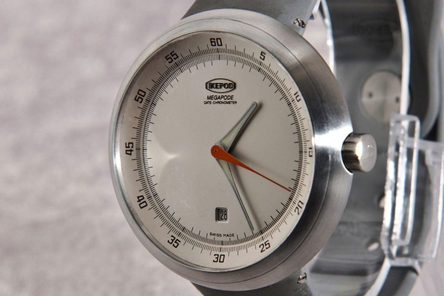 Ikepod Megapode Date Chronograph | Pawn Deluxe